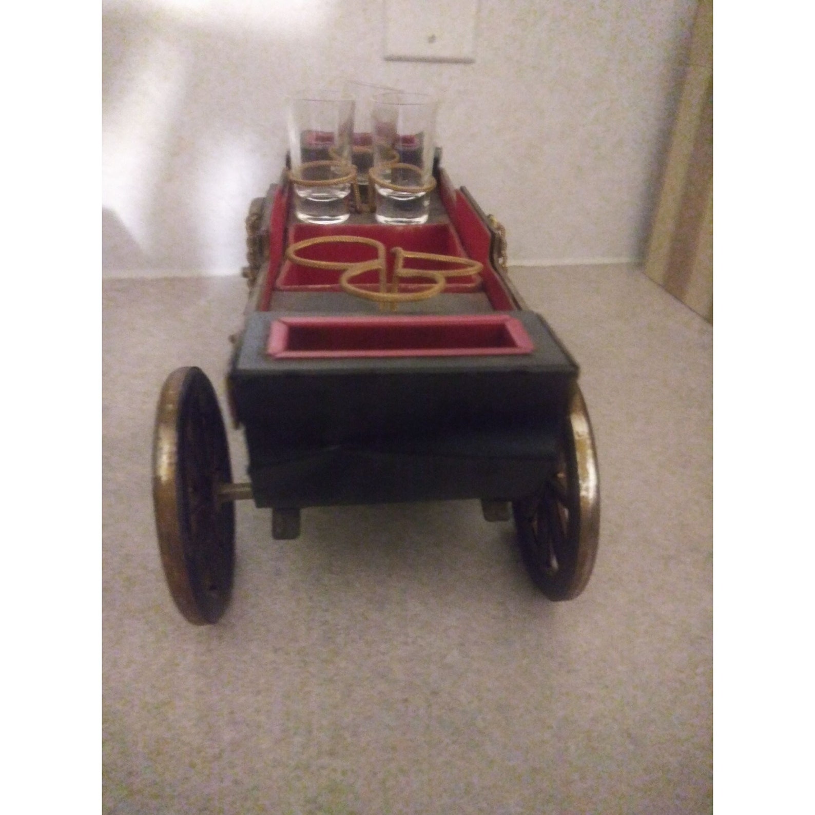 Musical Decanter Stage Coach Bar - Etsy