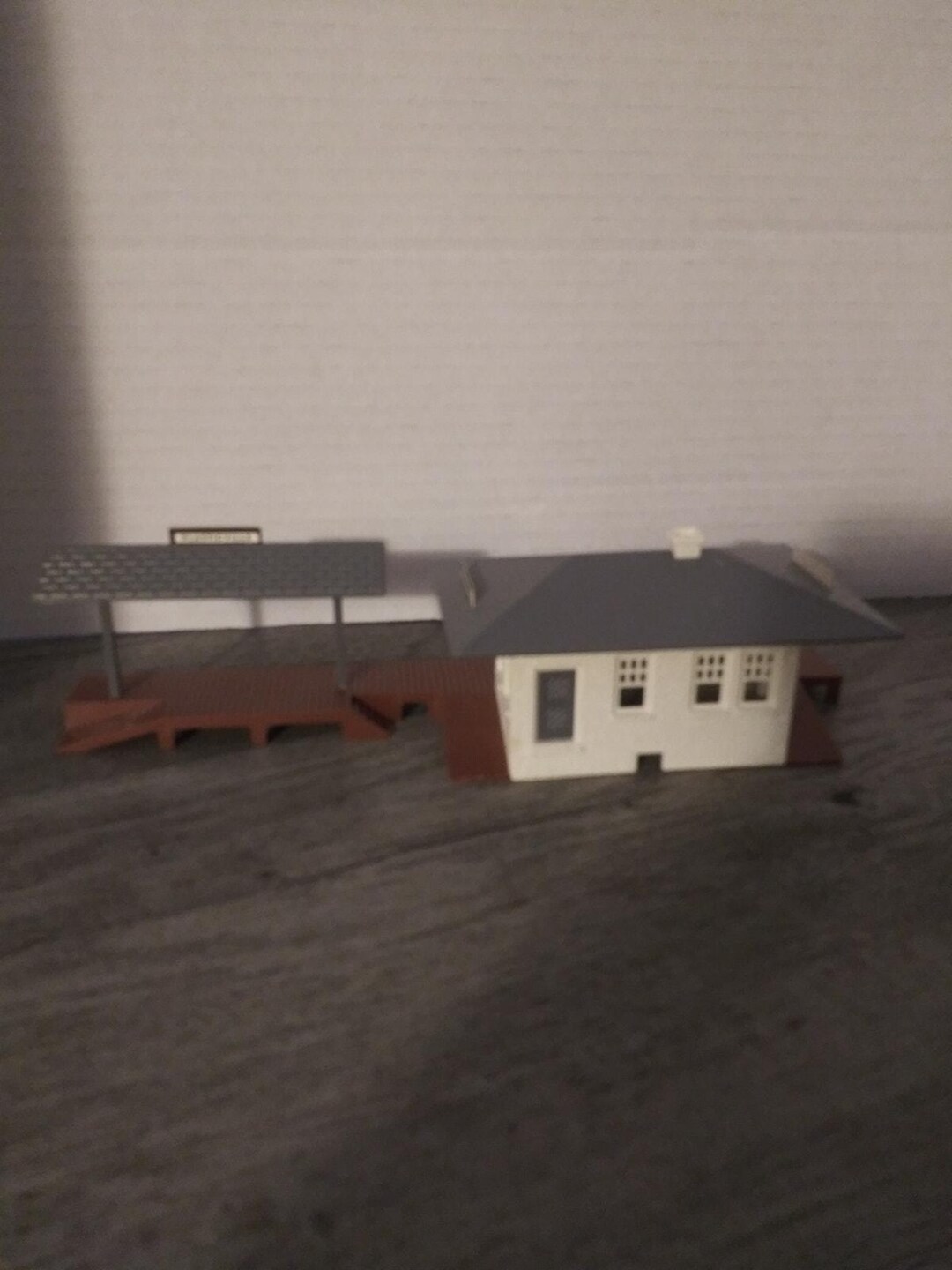 BACHMANN PLASTICVILLE Vintage HO Model Train Depot Suburban Station ...