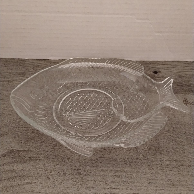 Fish Shaped Plates - Etsy