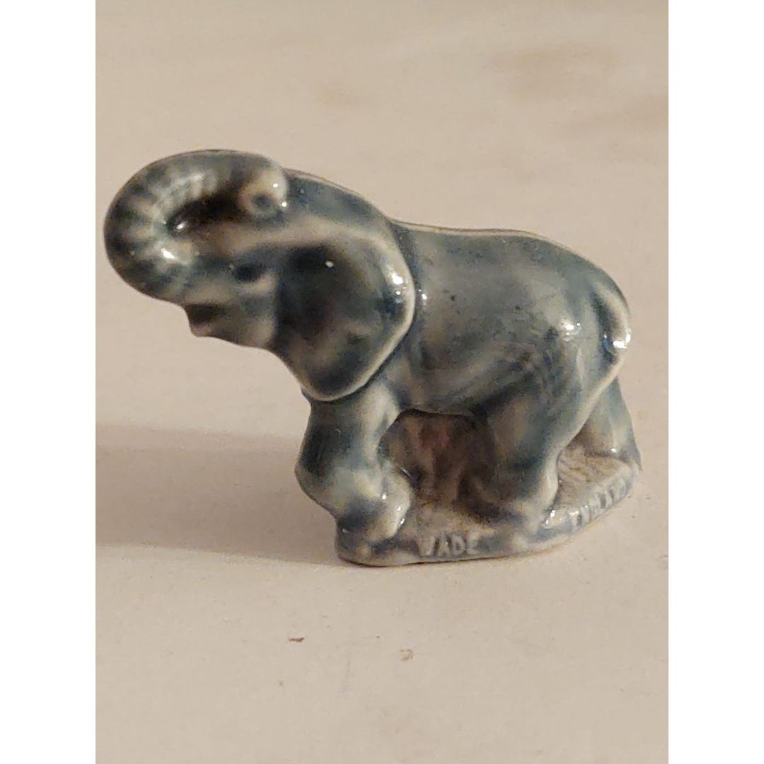 ELEPHANT From Wade Whimsies American Animals - Etsy