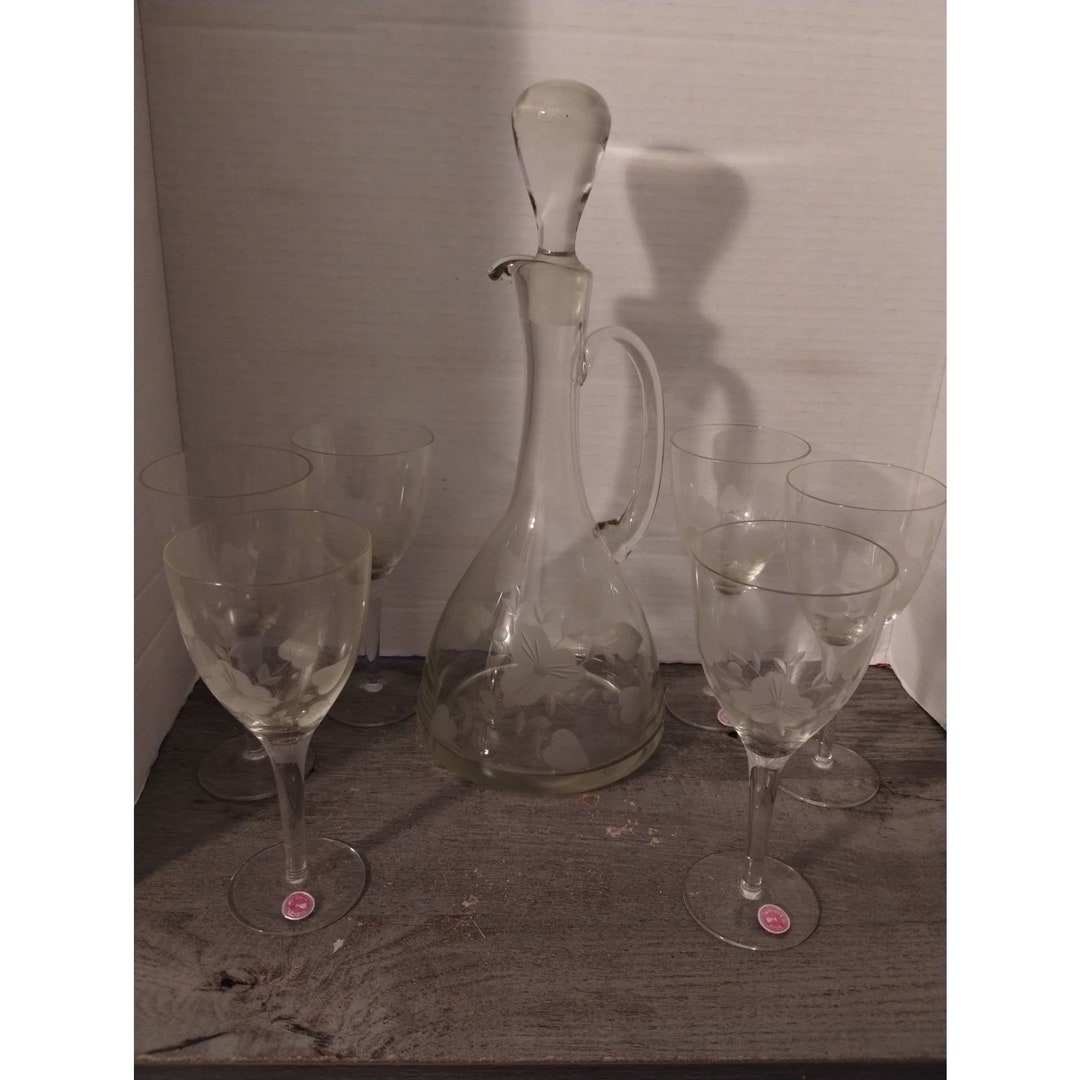 Romanian Crystal Etched Floral Wine Decanter 6 Matching Glasses - Etsy