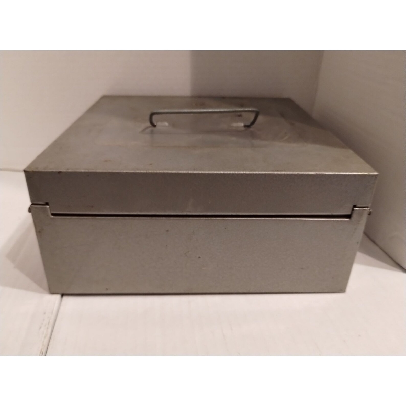 Skotch Kooler PORTA-FILE Metal File Cash Checks Storage Box With Key ...