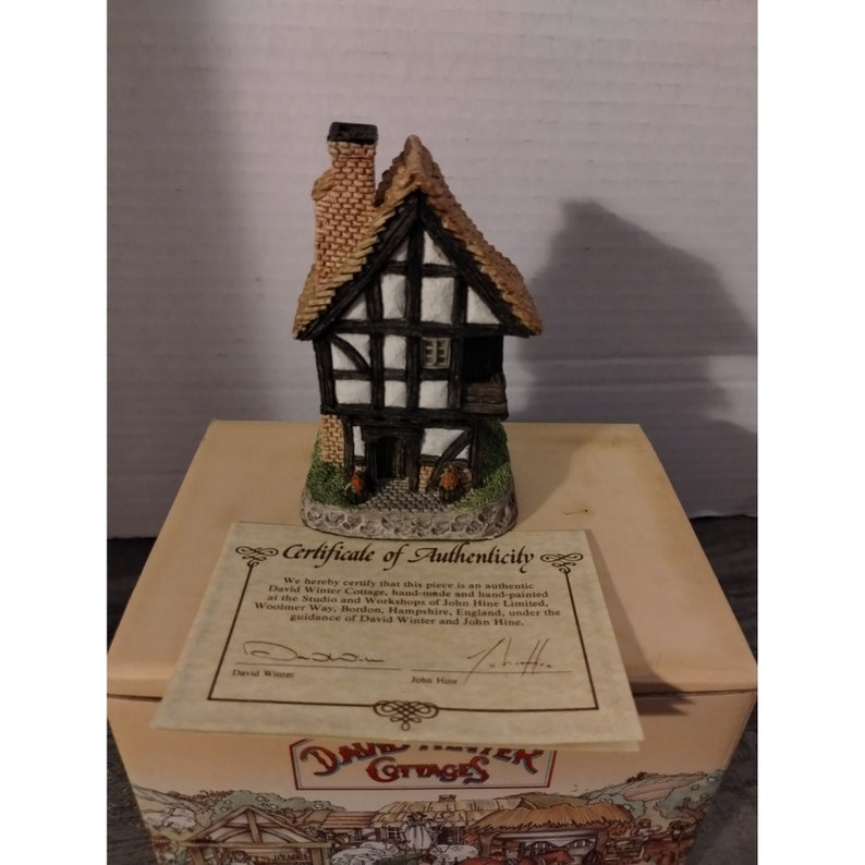 David Winter Spinners Cottage 1984 Original Box COA Hand Made Hand ...