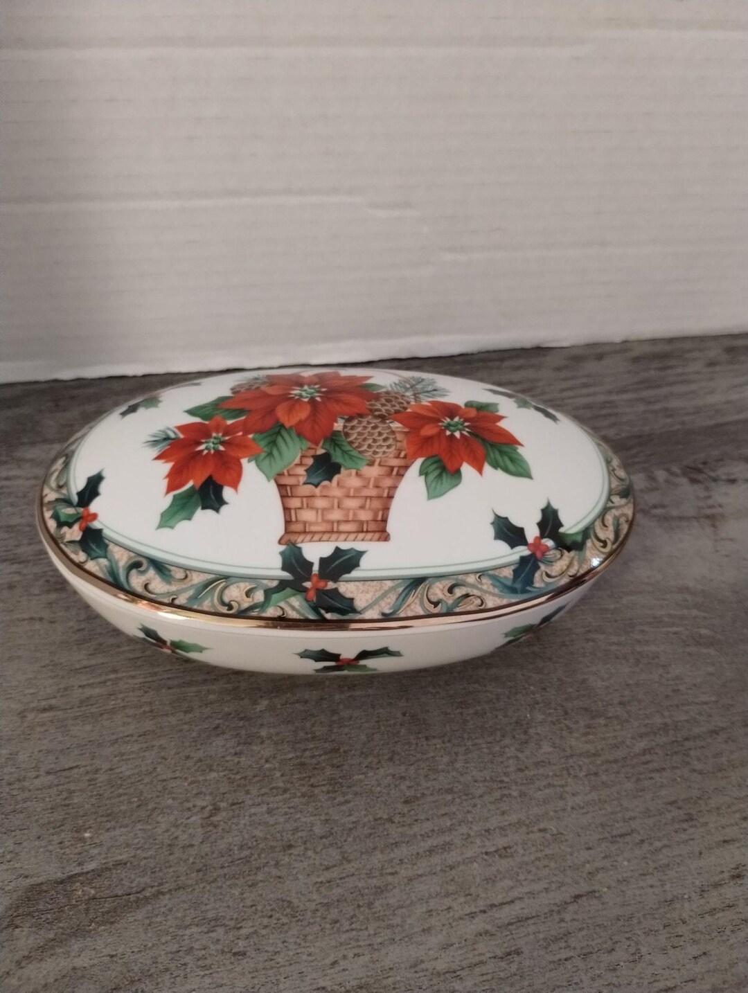 MIKASA Ceramic Oval Cover Serving Bowl, Poinsettia Pattern #UT114/686 ...