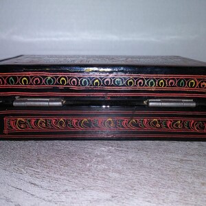 Hand Painted Red, Green, and Yellow Design Lacquer Trinket Box - Etsy