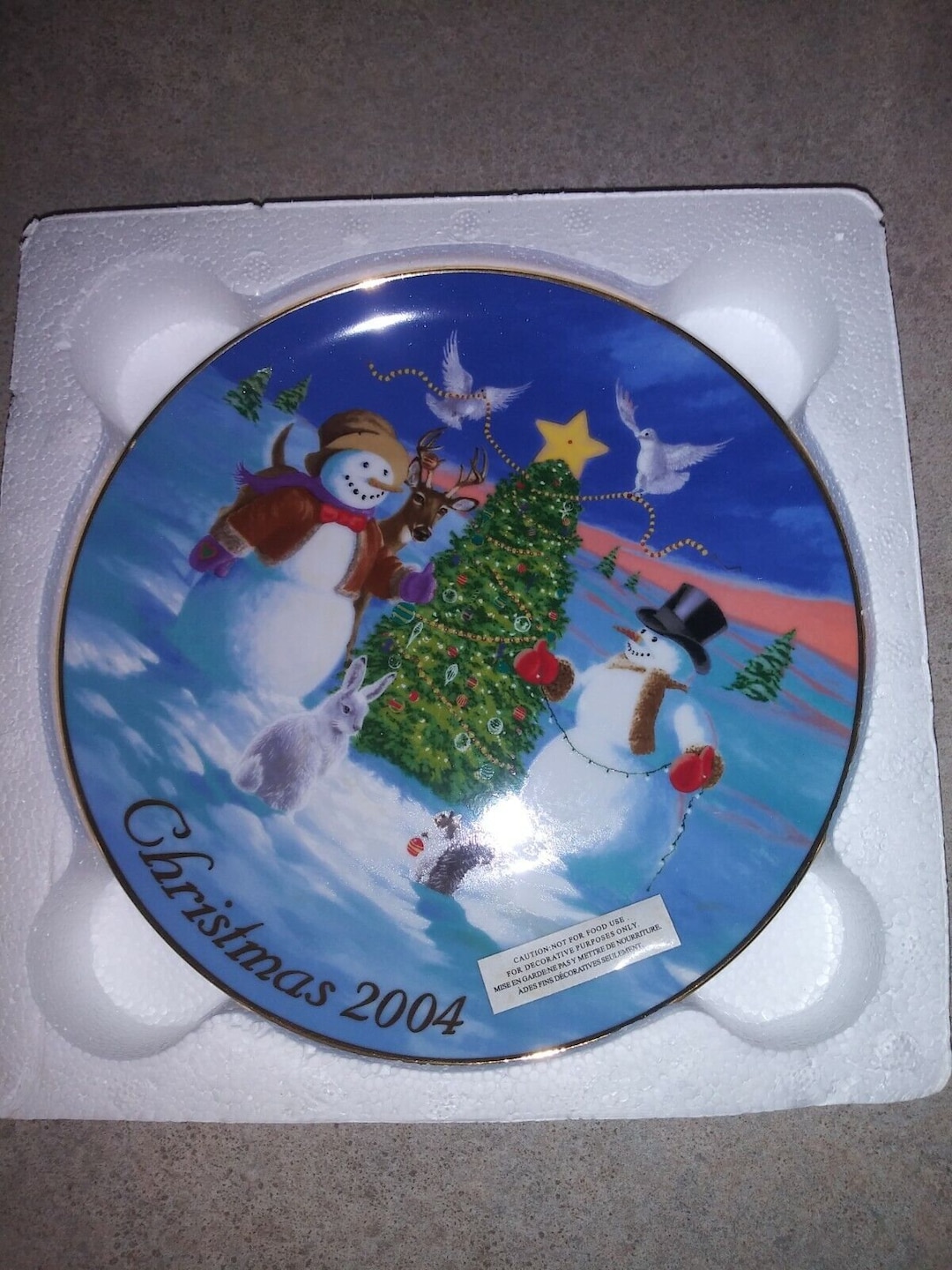 Avon 2004 “trimming the Tree With Friends” Porcelain 22K Gold Trimmed ...