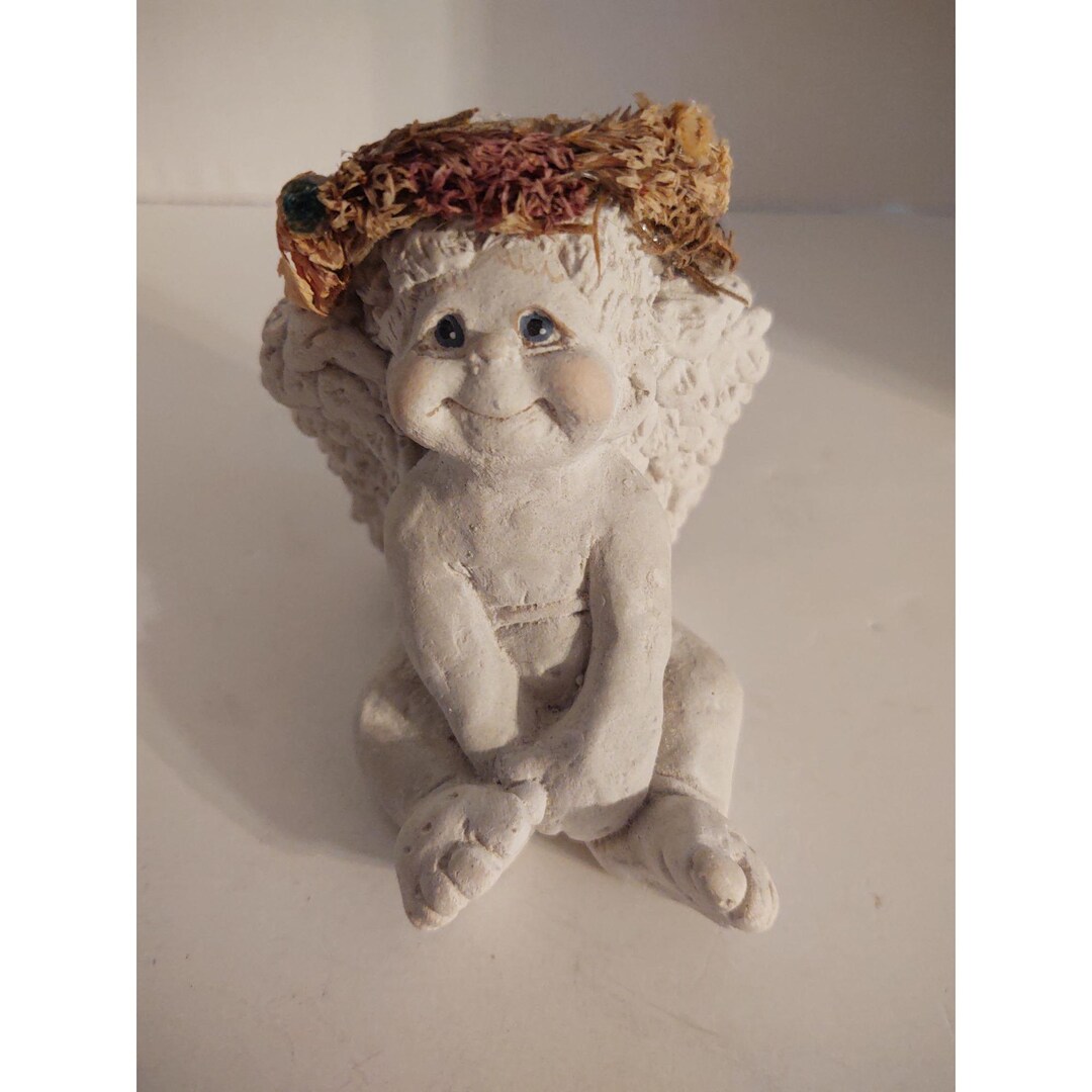 Dreamsicles DX101 “sitting Pretty” Kristen ‘94 Hand Painted Plaster ...