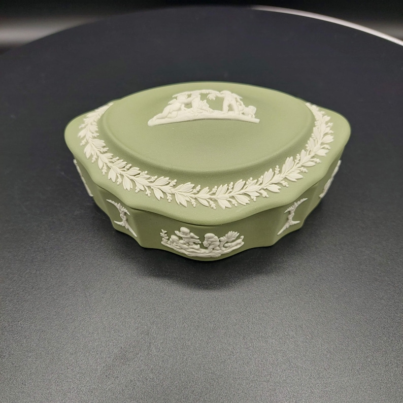 Vintage Wedgwood Jasperware Lidded Trinket Box Made in England - Etsy