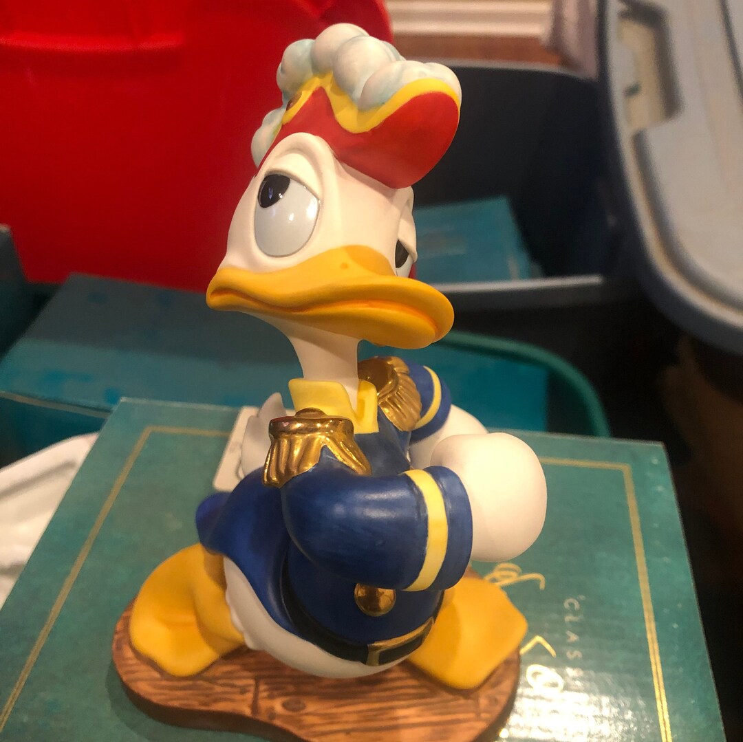 WDCC Admiral Duck-sea Scouts Donald Duck - Etsy