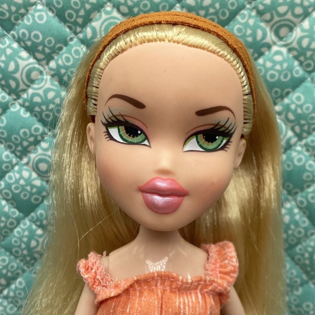 Bratz Cloe Strut It 2002 Fashion Doll - Etsy