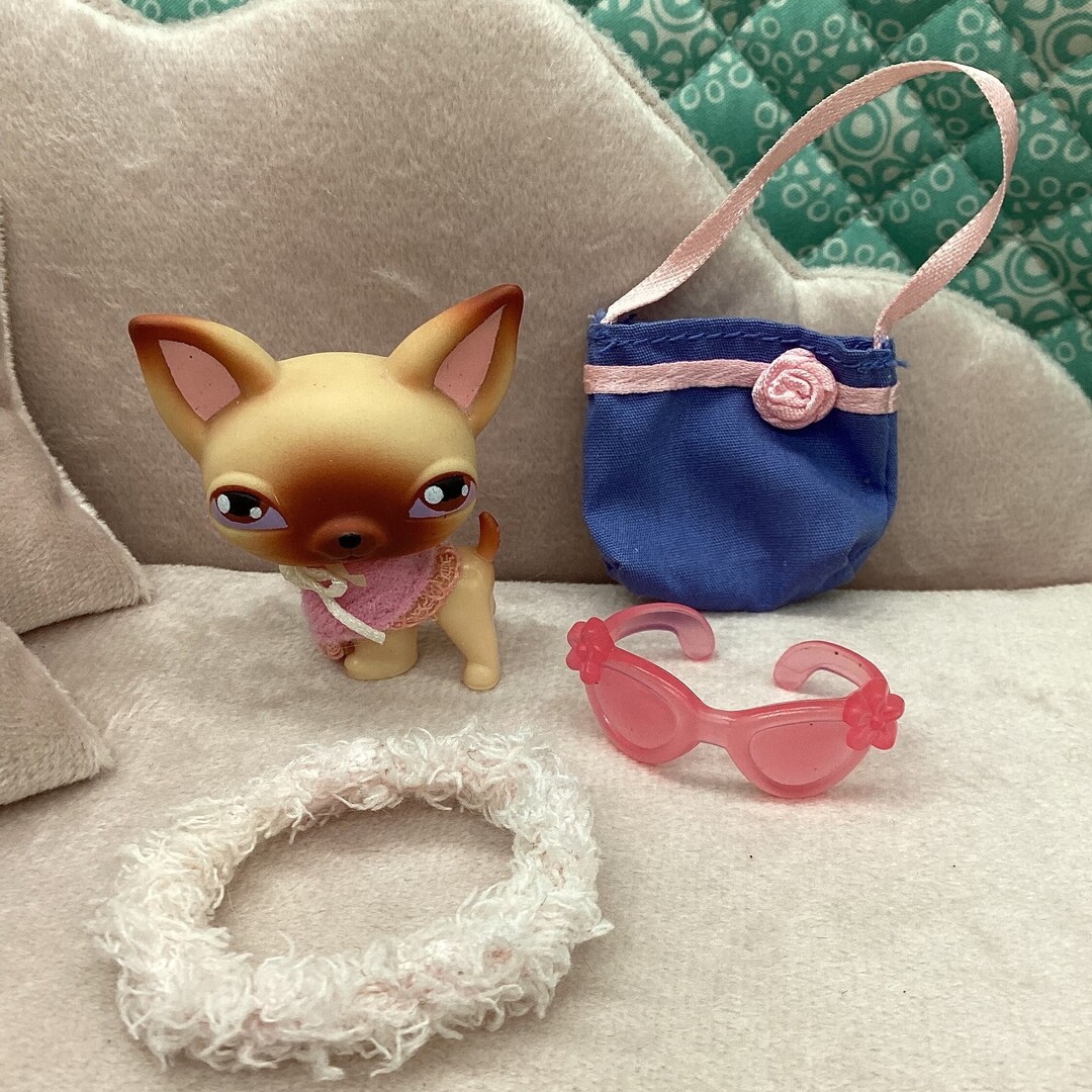 Littlest Pet Shop Lps #1 Chihuahua Authentic Hasbro Complete With ...