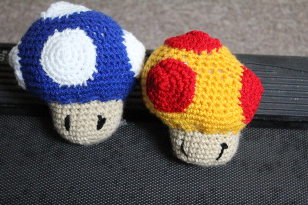 Super Mario Giant and Tiny Mushrooms (set of 2) - Etsy