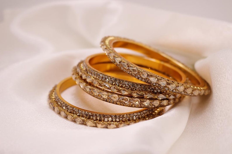 Indian Hyderabadi Lac Gold Bangles for Wedding, Party / Set of 4 ...