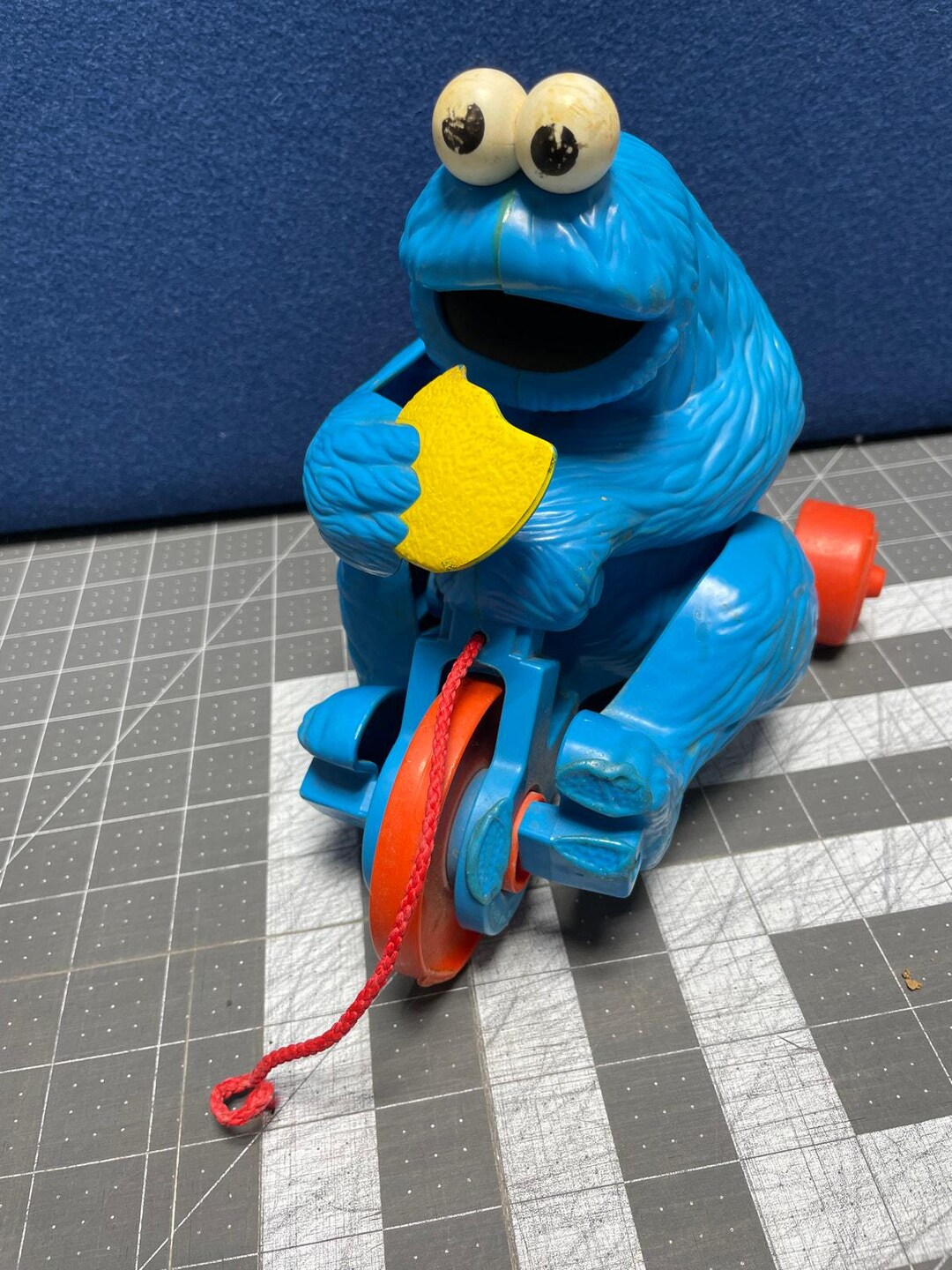 1982 Hasbro Sesame Street Cookie Monster Pull Toy Tricycle Vintage Rare ...