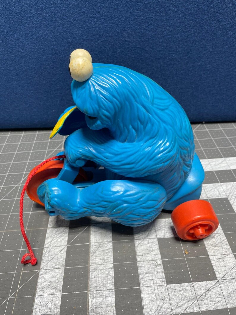 1982 Hasbro Sesame Street Cookie Monster Pull Toy Tricycle Vintage Rare ...
