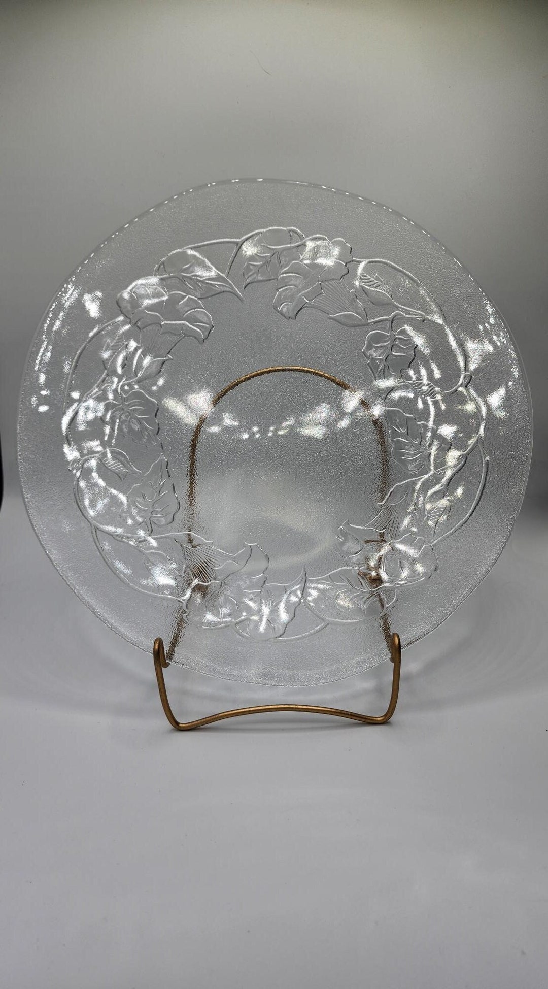 Large Thick Frosted Glass Round Floral Cake Plate/ Serving Dish - Etsy