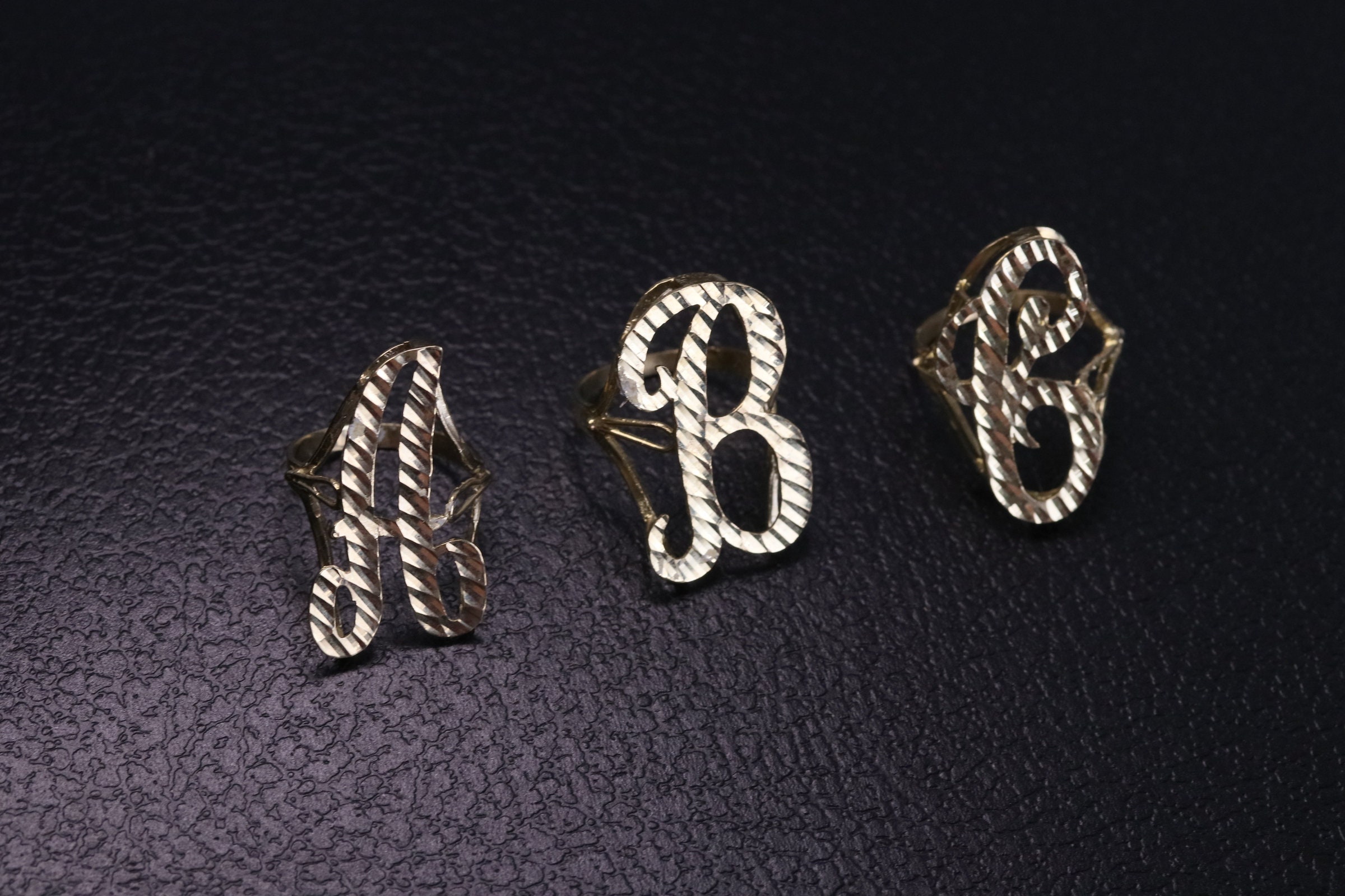 10K Yellow Gold Cursive Initial Letter Ring / Alphabet Diamond Cut Ring ...