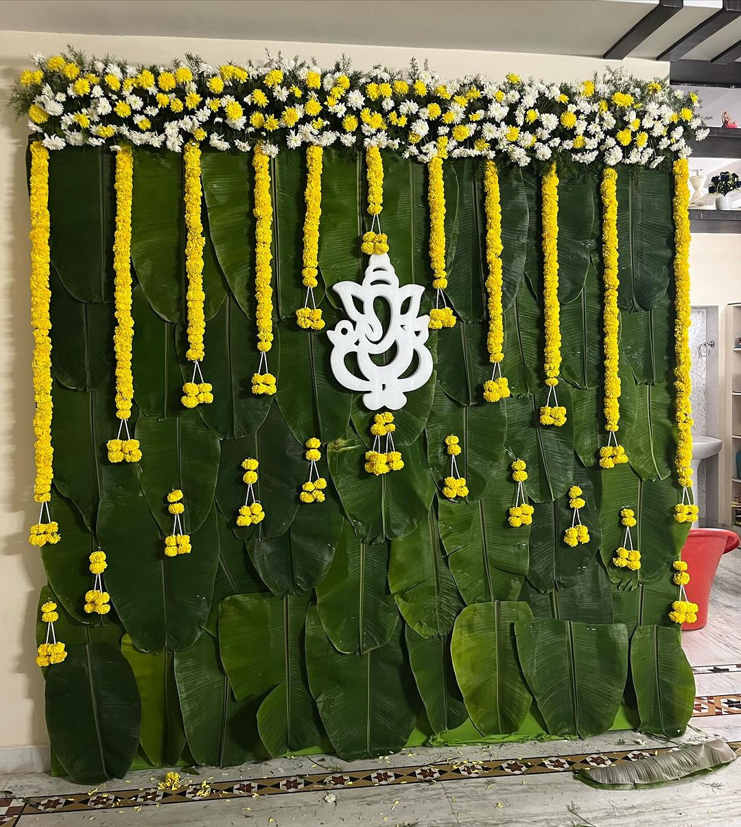 Fabric Banana Leaf Backdrop Set for Housewarming Decor / Red Backdrop ...