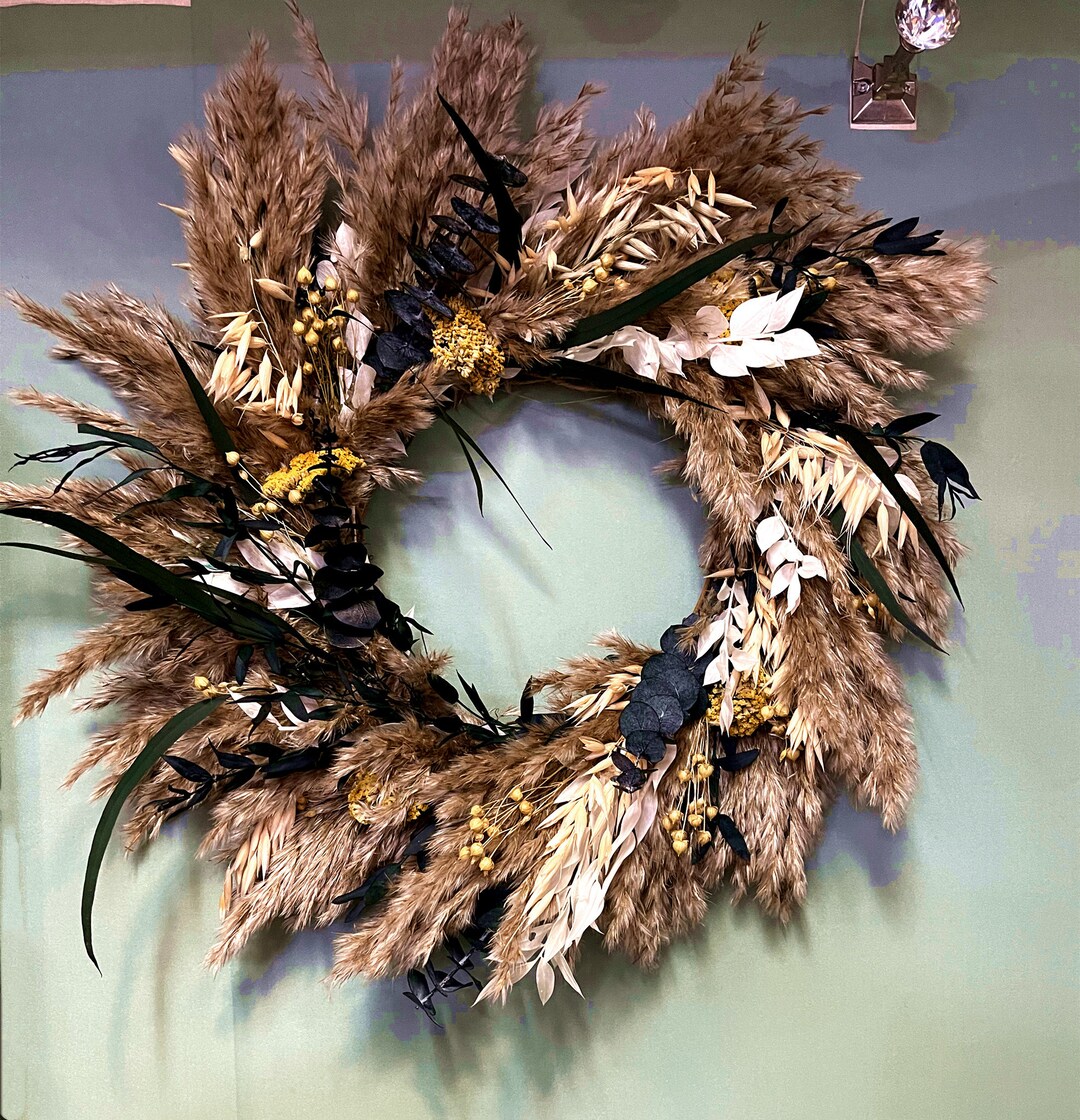 Pampas Grass Wreath: Natural Bamboo Ring, Rustic Home Decor (22 Inches ...