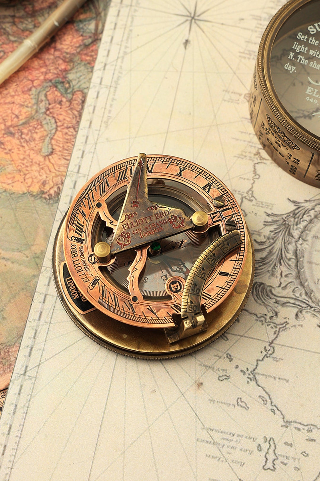 Compass NAVIGATIONAL Instrument - Marine Sundial Compass With Leather ...