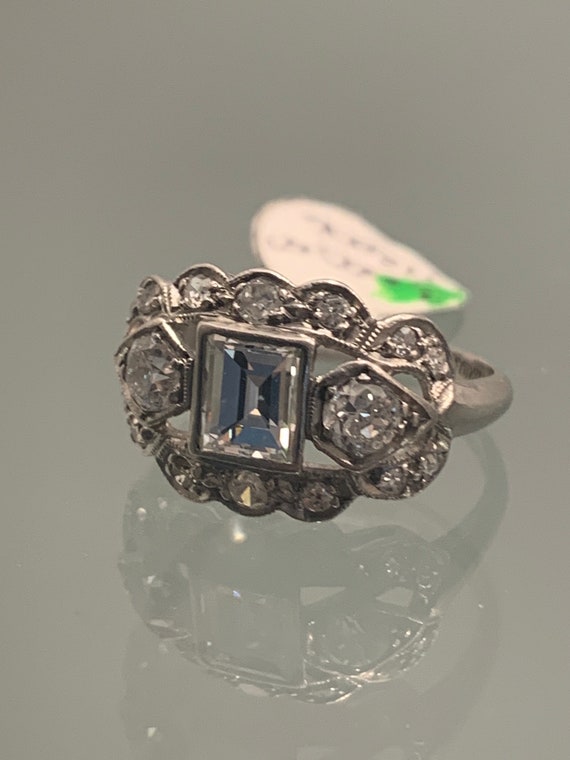 Platinum Vintage 1920’s “Queen Anne” Diamond Ring - Gem