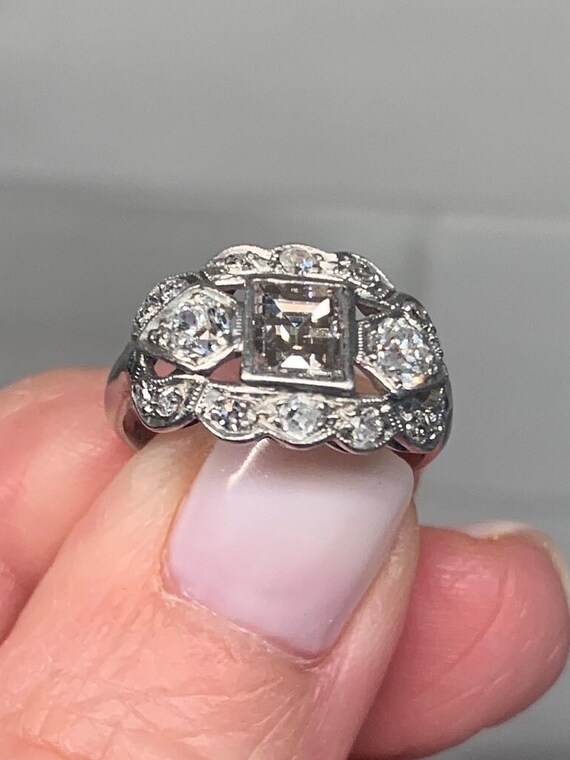 Platinum Vintage 1920’s “Queen Anne” Diamond Ring - Gem