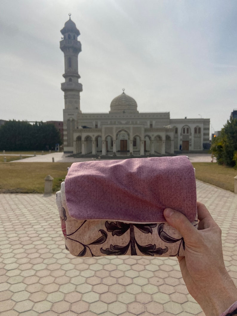 Pocket Sejadah, Pocket Prayer Mat, Pocket Size Prayer Rug, Portable ...