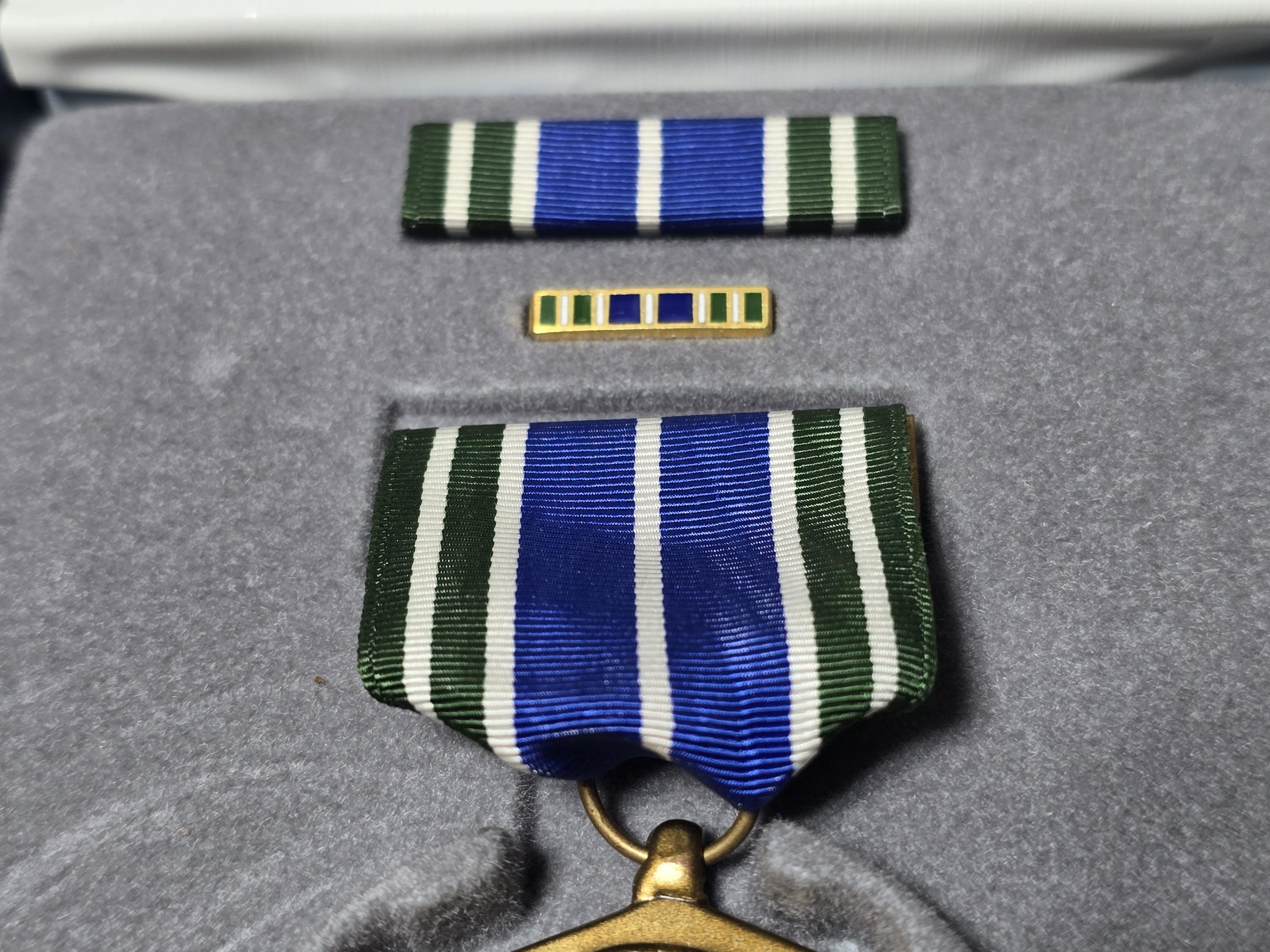 US Army Military Commendation Medal Set With Case – Complete Ribbon ...