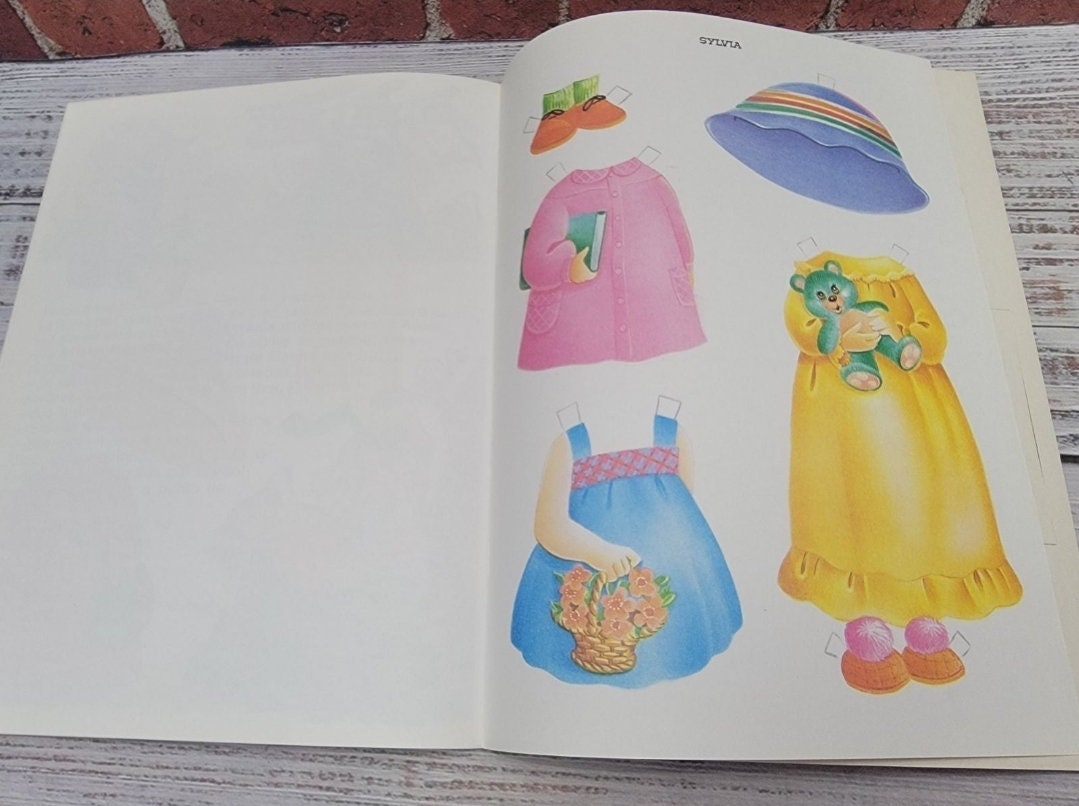 1984 Alice in Wonderland Paper Dolls - Spanish Edition - UNCUT - Etsy