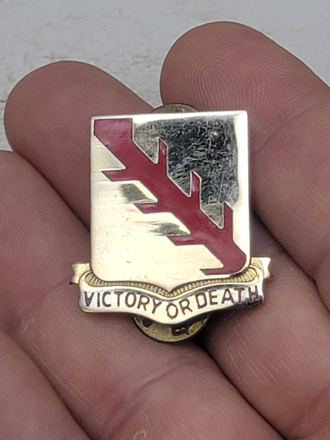 Vintage US Army 32nd Armor Regiment Unit Crest Military Pin - Etsy