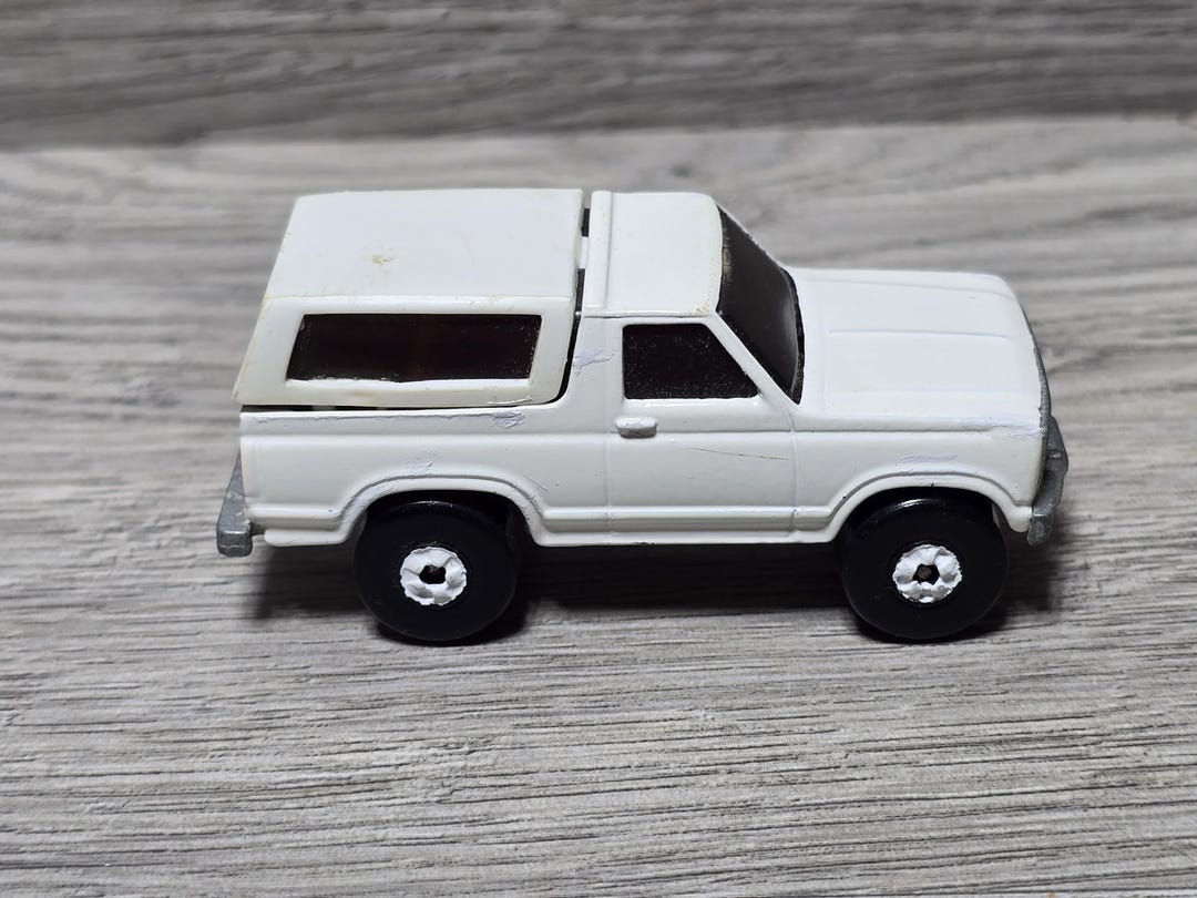 1980 Hot Wheels White Ford Bronco Diecast Car Custom OJ Simpson Paint ...