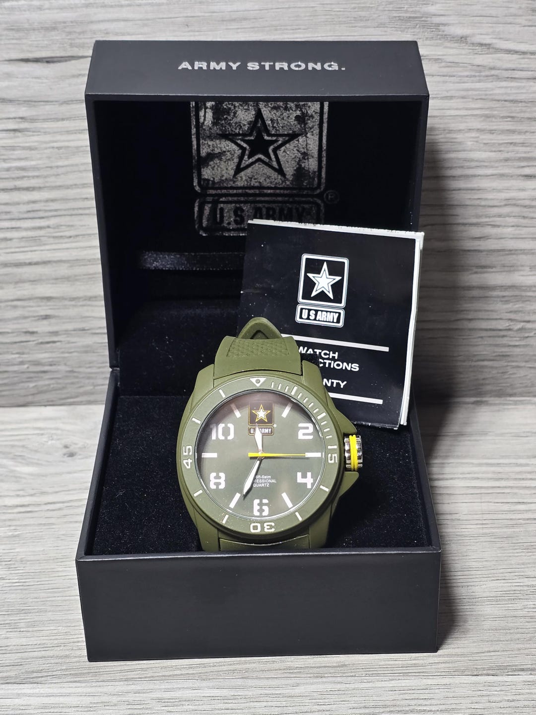 Wrist Armor US Army Military Watch Green White Dial With Green Rubber ...