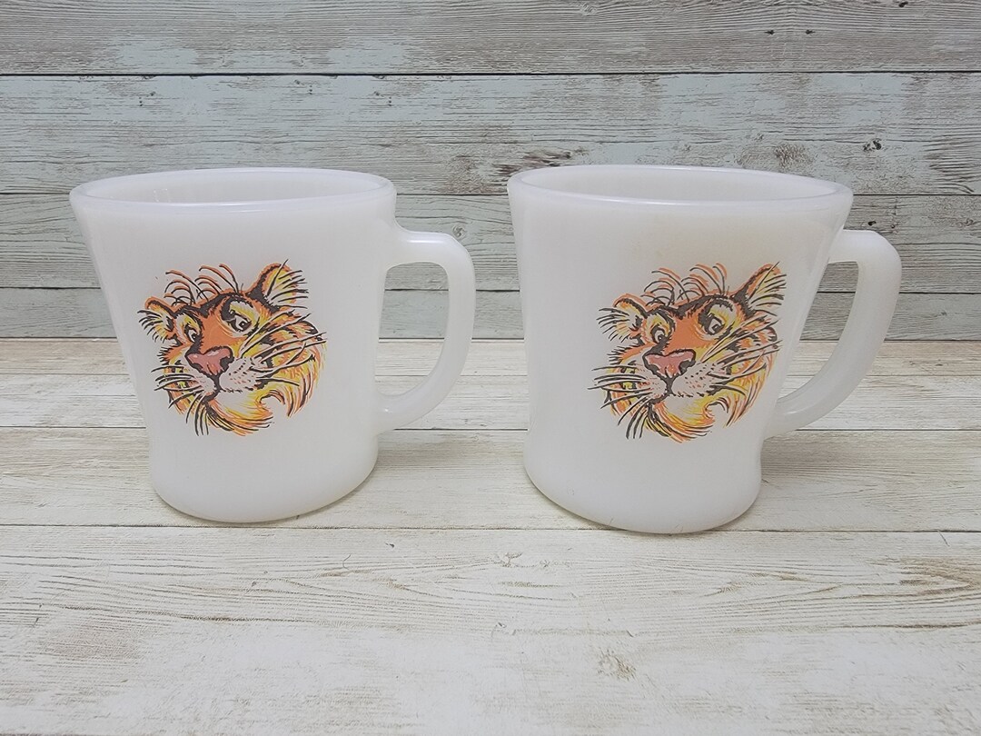 1960s Esso Exxon Tiger Advertising Milk Glass Anchor Hocking Fire King ...