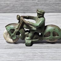 Man Splitting Log - Hand Cast Vintage Style Metal Figure - Etsy
