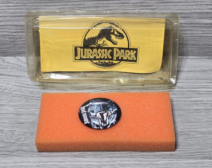 1993 Jurassic Park Tyrannosaurus Rex Button Pinback Pin - Etsy