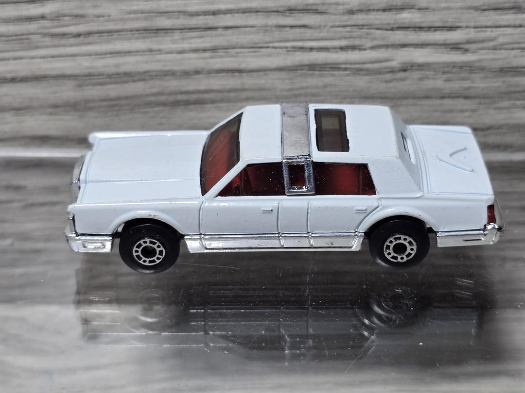 1988 Matchbox Lincoln Town Car Limousine NICE! - Etsy