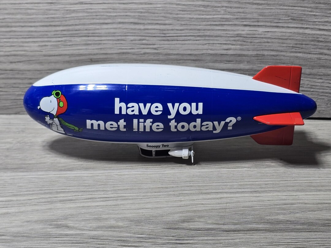 Peanuts Metlife Snoopy Diecast Blimp Limited Edition Hidden Bank ...