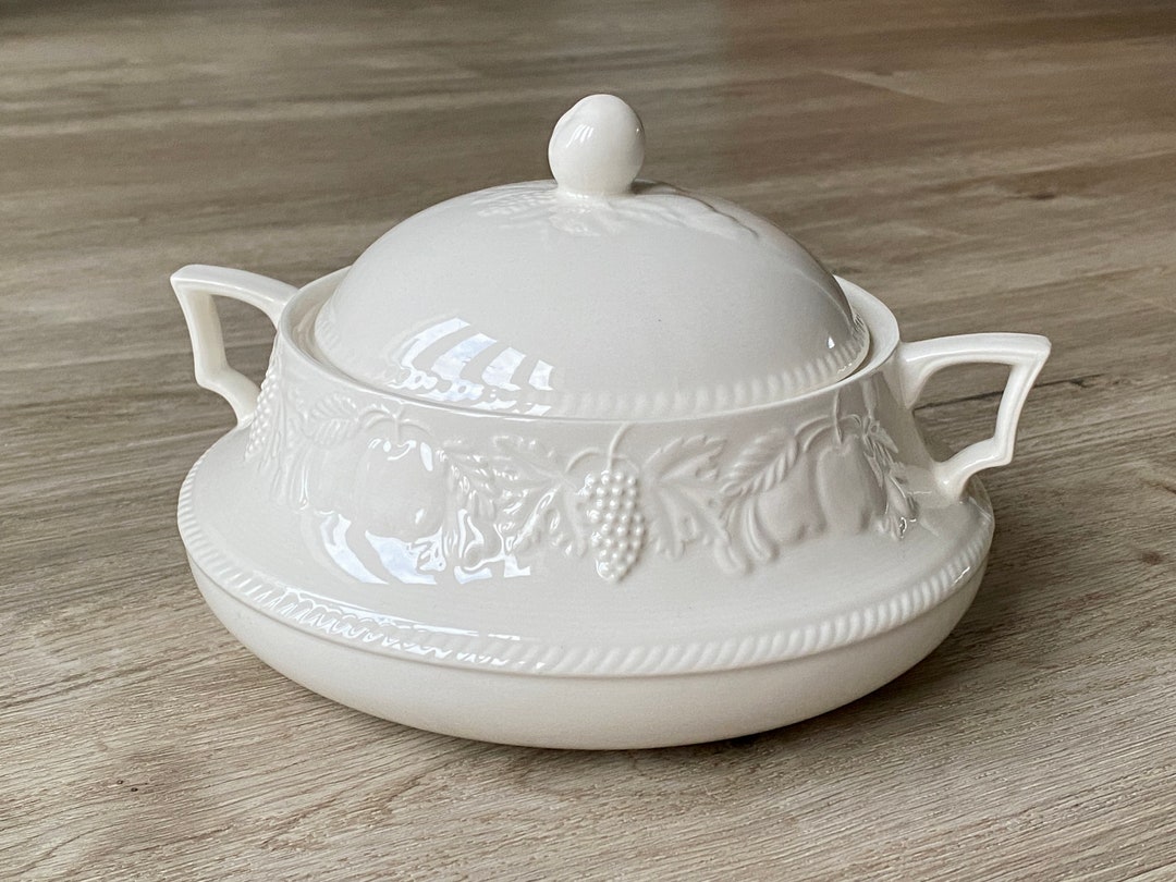 Vintage Lidded Vegetable Tureen / Lidded Dish Cream Coloured With ...