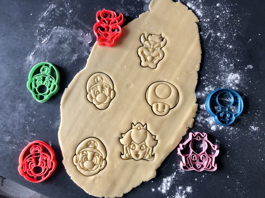 Super Mario Cookie Cutter Set Plastic Mario Peach Luigi Toad Bowser - Etsy