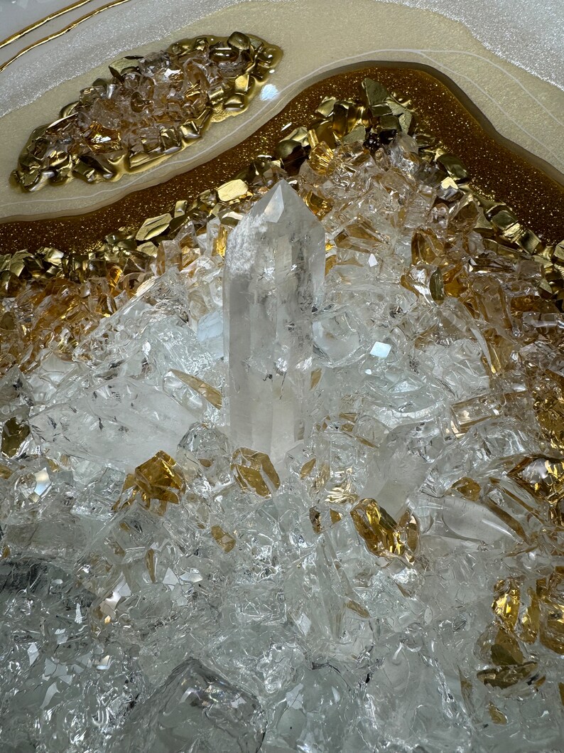 24 White and Gold Geode Inspired Resin Artwork With Real Quartz ...