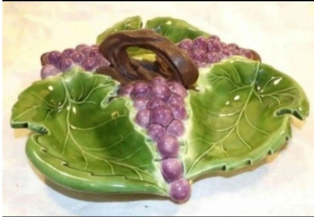 Vintage Arnels Ceramic Molds 1963 Divided 3 Part Holder Grape Etsy vintage-arnels-ceramic-molds-1963-divided-3-part-holder-grape-etsy