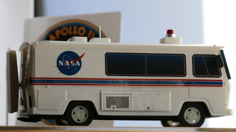 NASA Apollo 11 Walkout 1:43 Scale Model Diorama, With Astronaut ...