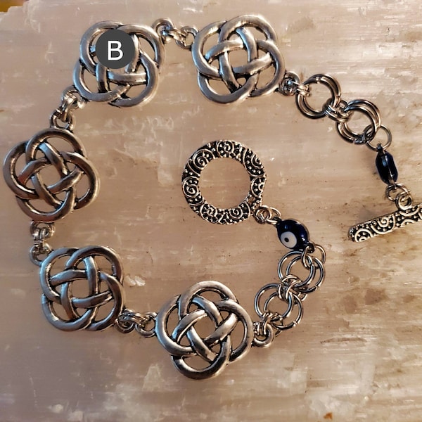Celtic Strength Bracelet - Etsy