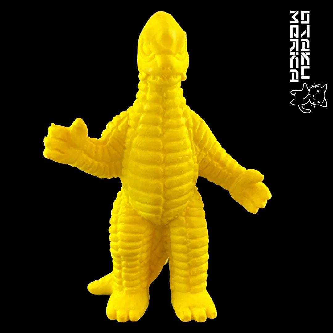 Marukoshi 1980s Big Keshi Red King (yellow) - Vintage Ultraman Kaiju ...