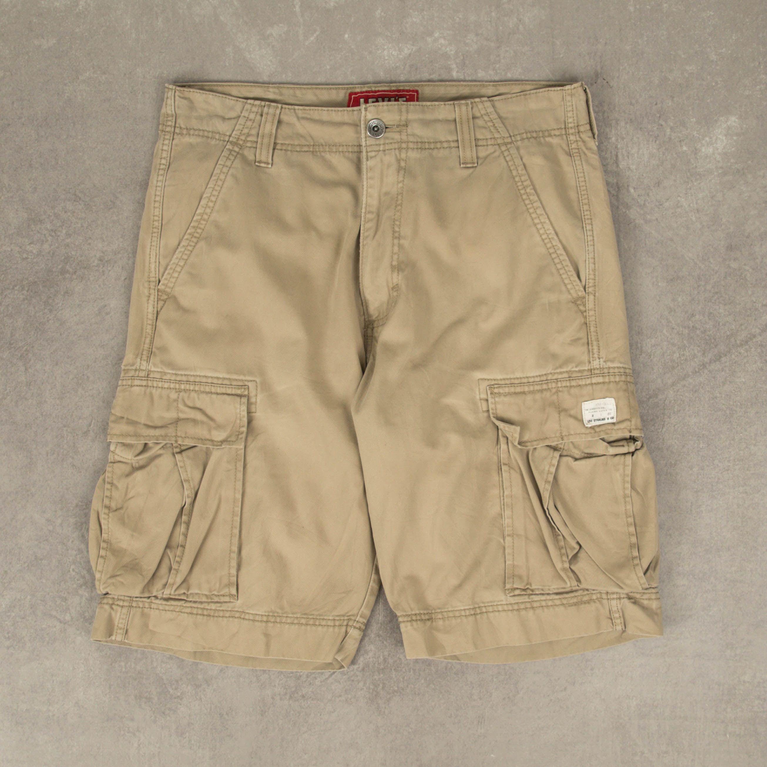 Levis cargo shorts store
