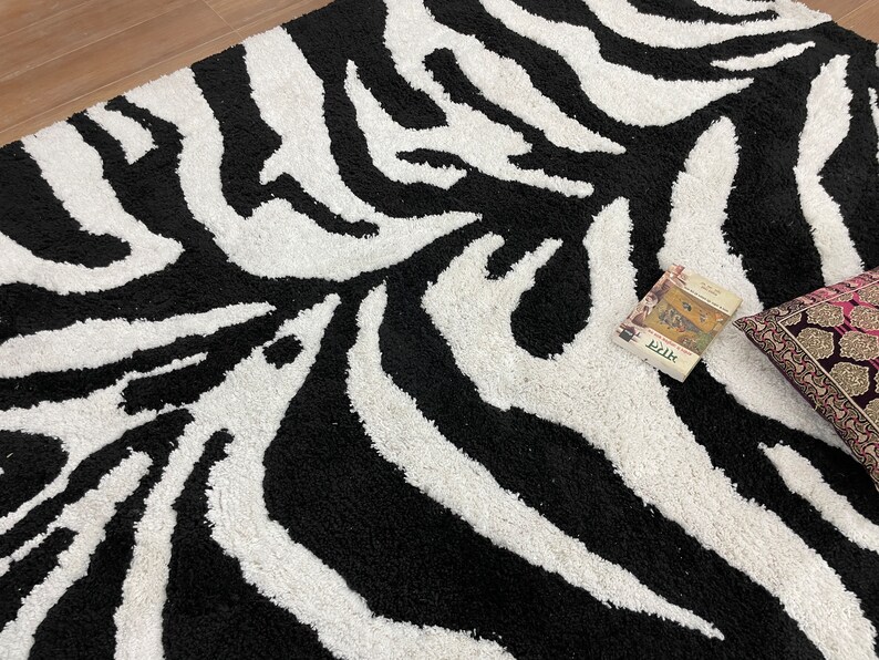 Black and White Modern Shaggy Zebra Print Plush Rug, Handmade, Shaggy ...