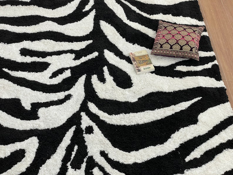 Black and White Modern Shaggy Zebra Print Plush Rug, Handmade, Shaggy ...