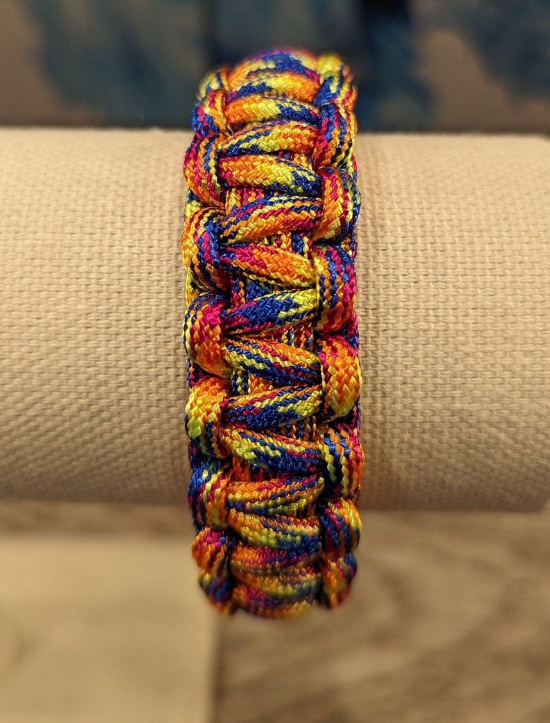 Paracord 550 Bracelet | Type III Paracord Bracelet | 550 Bracelet ...