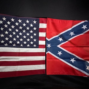 Checkmate Lincolnites Luxury Display Case With Background Flags, One-of ...