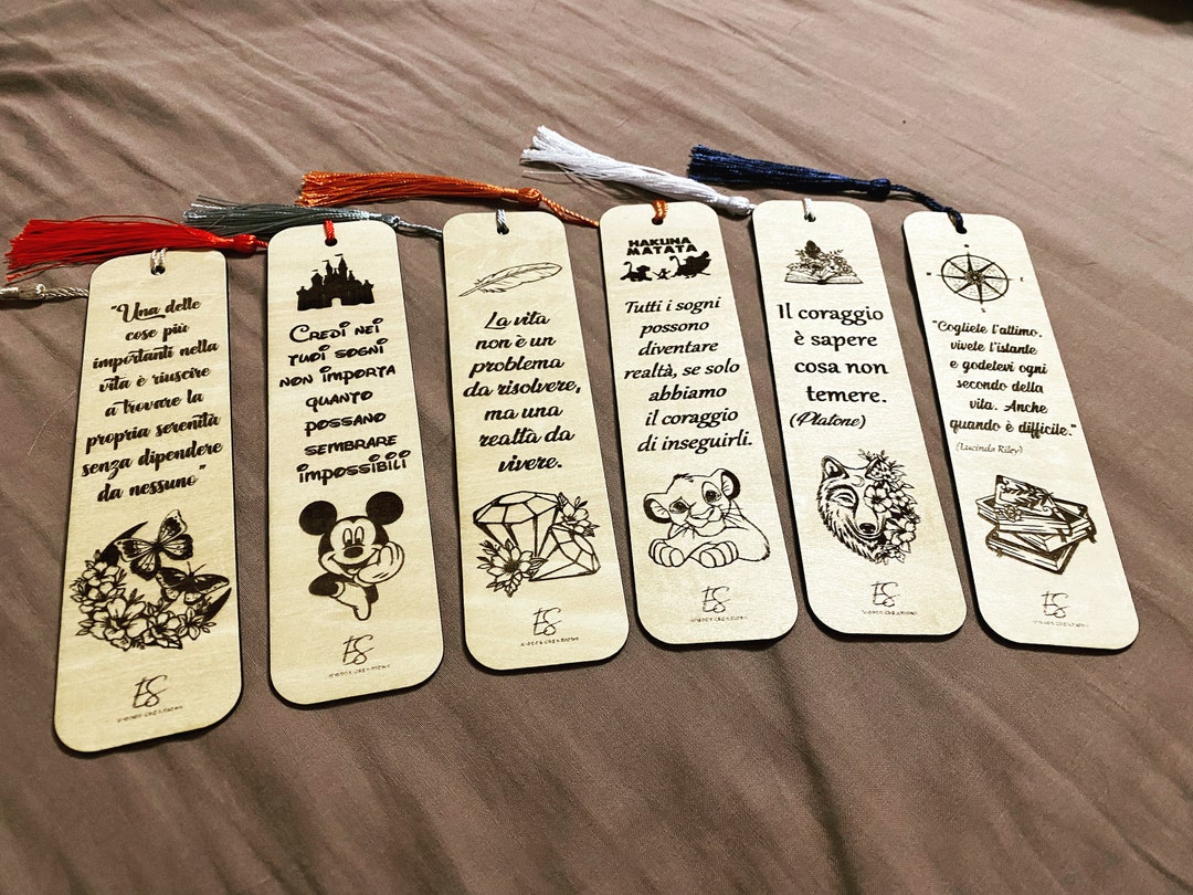 Segnalibro in legno con frasi motivazionali,film,famose,libri,leggere,scuola,regalo,compleanno ...